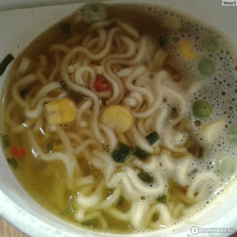 Лапша быстрого приготовления Роллтон Горячая порция с курицей ...